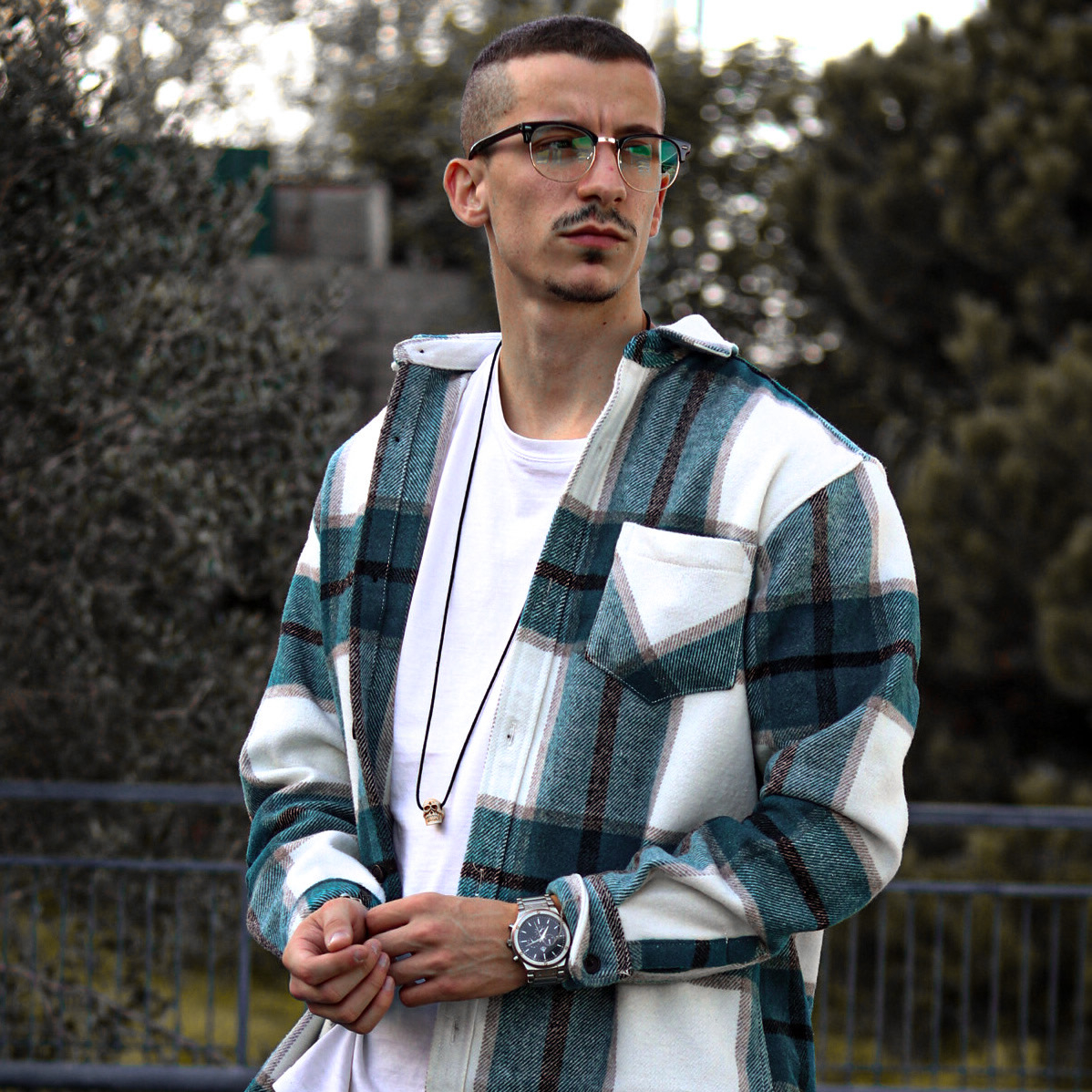 Derrick Classic Wayframe Brown Full-Frame TR90 Eyeglasses | GlassesShop